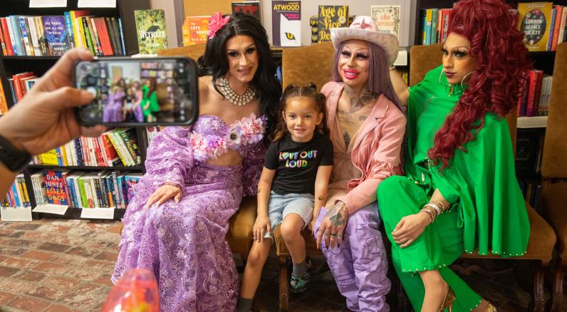 Are Walmart Heirs Forsaking the Left? Arts Center They Fund Cancels ...