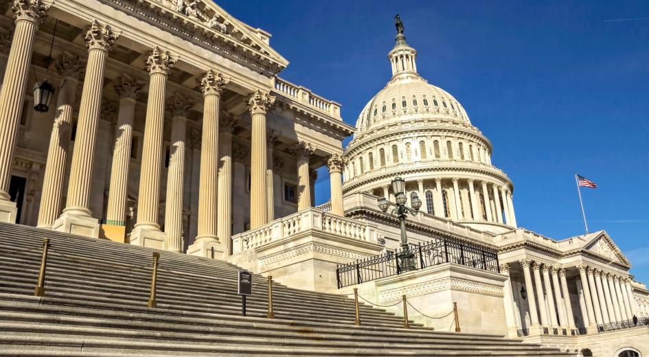 How the Courts Can Make Both the President and Congress Stronger | The ...